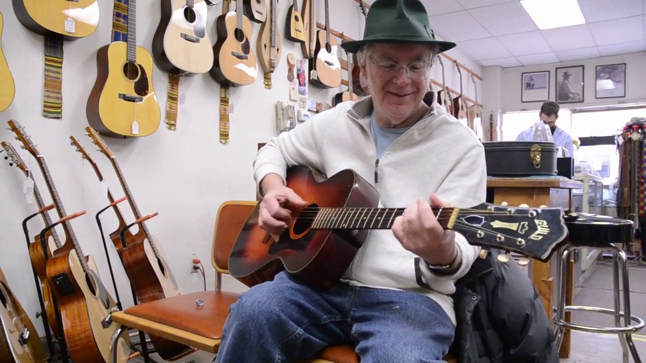 John Sebastian: Playing Mississippi John Hurt's Guitar - YouTube
