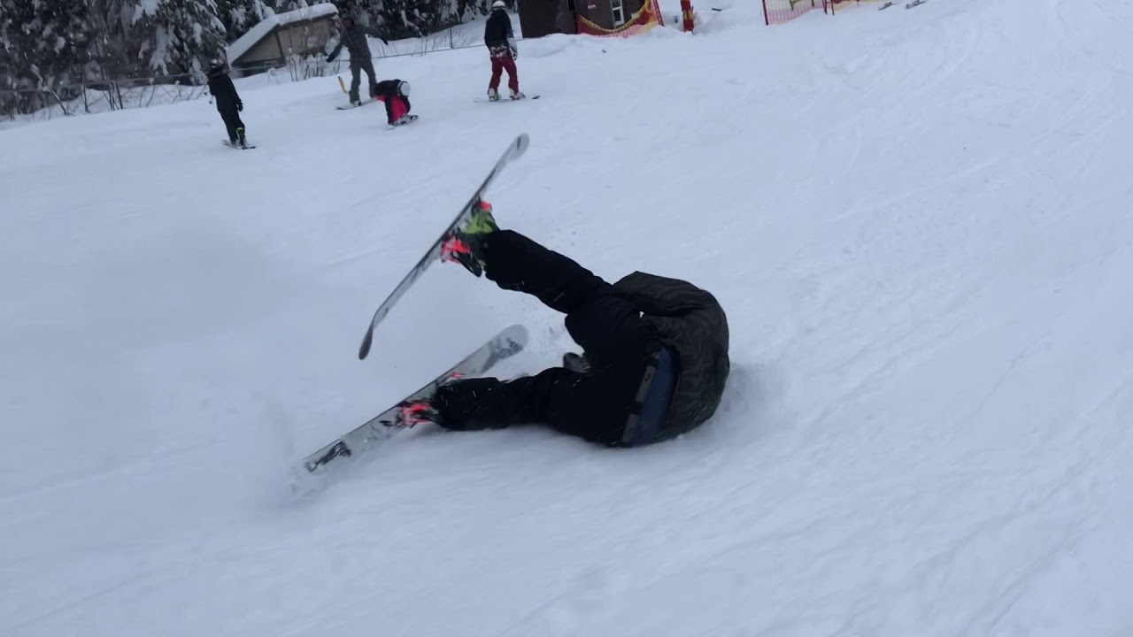 Halfpipe skier recap - YouTube