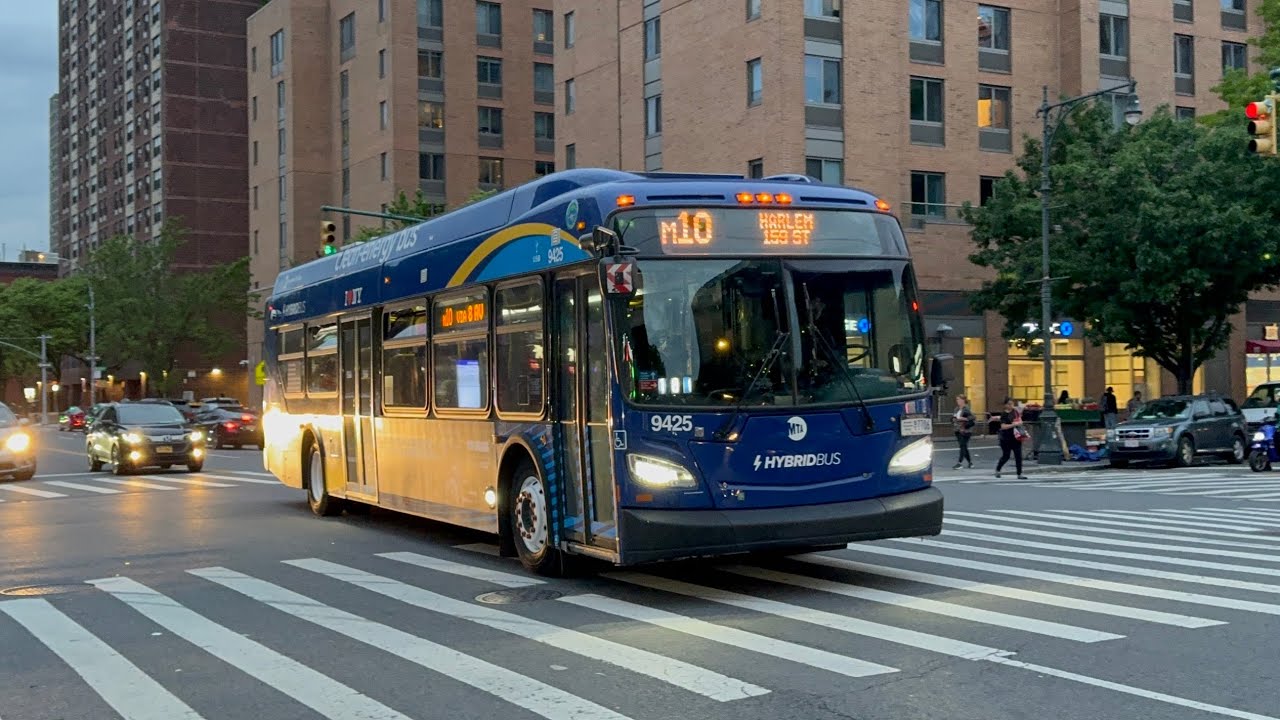 MTA MaBSTOA: 2021-22 New Flyer XDE40 #9425 on the M10 to Harlem at ...