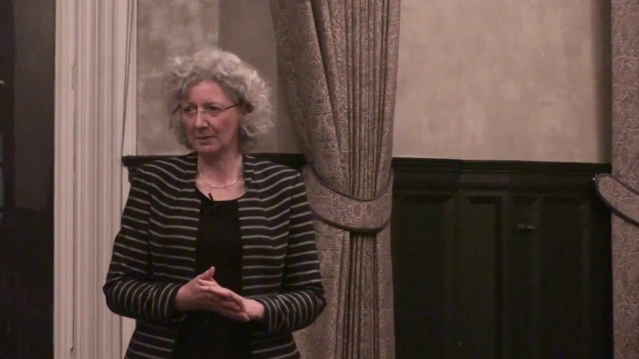 Kate Atkin Corporate Speaking Challenge 2016 - YouTube