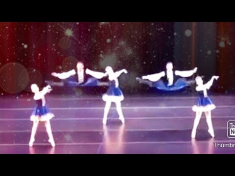 Maddie Ziegler And Kendall Vertes En Pointe At ALDC Showcase