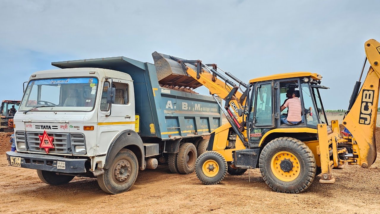 JCB 3dx Fully Loading Murum in Tata 2518 Tipper | Ashok Leyland | Mud ...