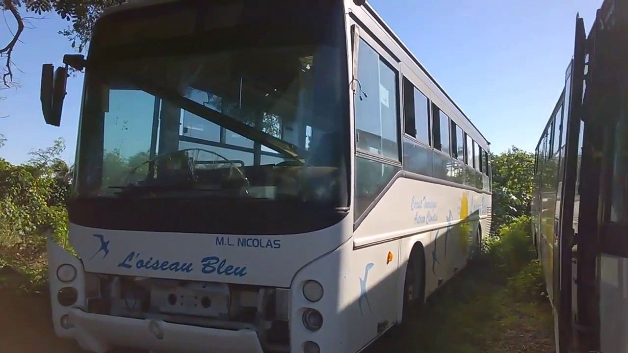Autocar Renault Ares €2 de L'Oiseau Bleu (Réformé) - YouTube