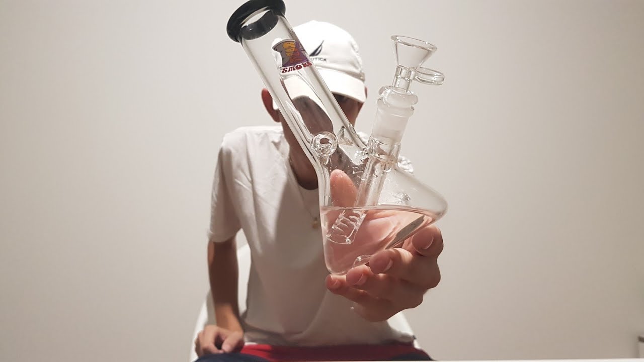Bonk Smoke Beaker Bong Review - YouTube