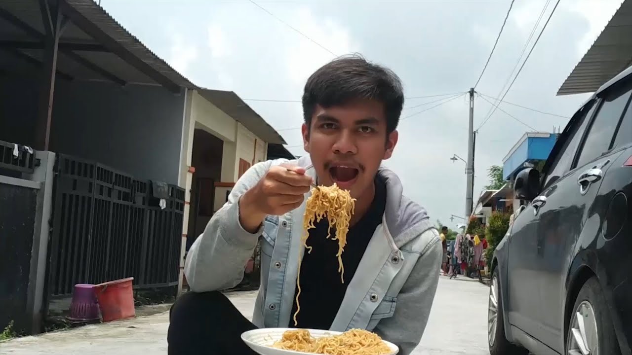 DEE VIDEO PROJECT PROMOTING PRODUCT | RAP INDOMIE SEBLAK JELETOT - YouTube