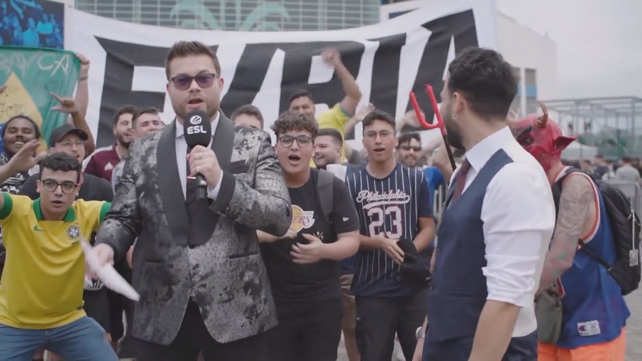 LOOK AT THIS CROWD! - Fnatic vs Outsiders - HIGHLIGHTS - IEM Rio Major ...