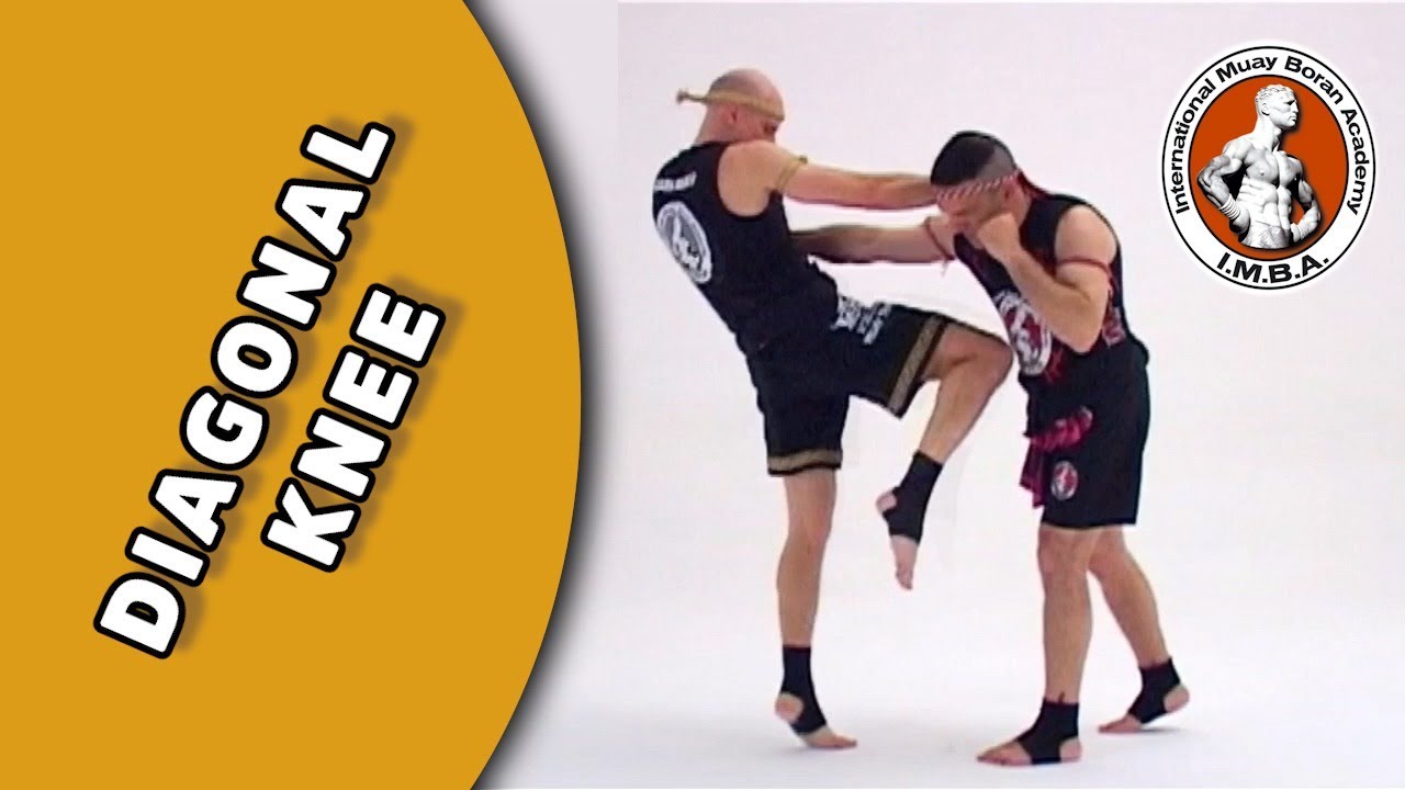 Muay Boran Diagonal Knee (Kao Chieng) - YouTube