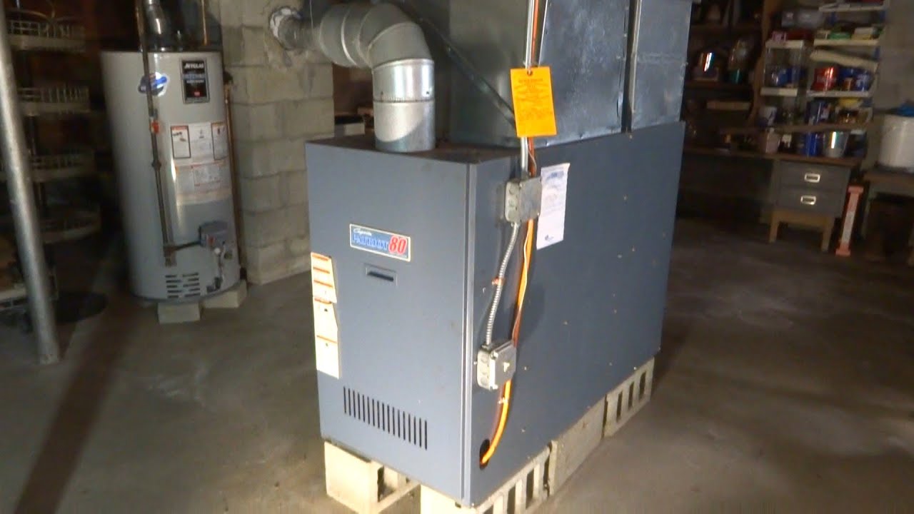 OIL FIRED LOWBOY FURNACE ANNUAL SERVICE - YouTube