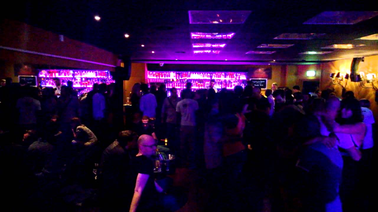 Mambo bar Genève HBDay 1an oct 13, #2 Kizomba night, DJ Fonseca - YouTube