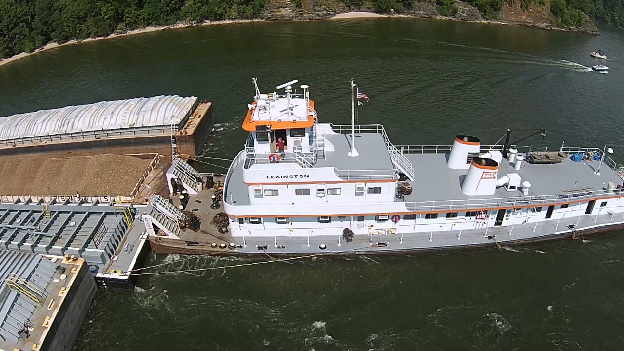 Drone flight over Kentucky Lake - YouTube