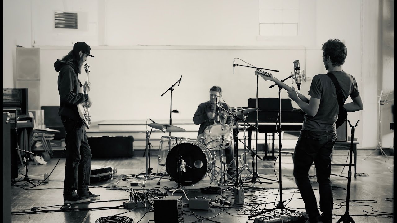 Nathaniel Talbot Trio // Between Me and the Silence - YouTube