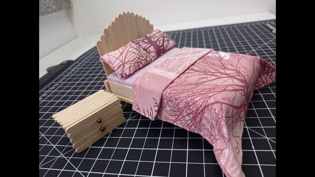 DIY Mini Bed Minyatür Yatak - YouTube