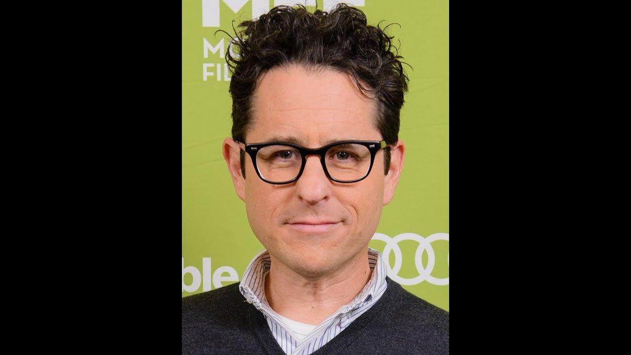 Does Movie Director J.J. Abrams Resemble Actor Brad Pitt? - YouTube