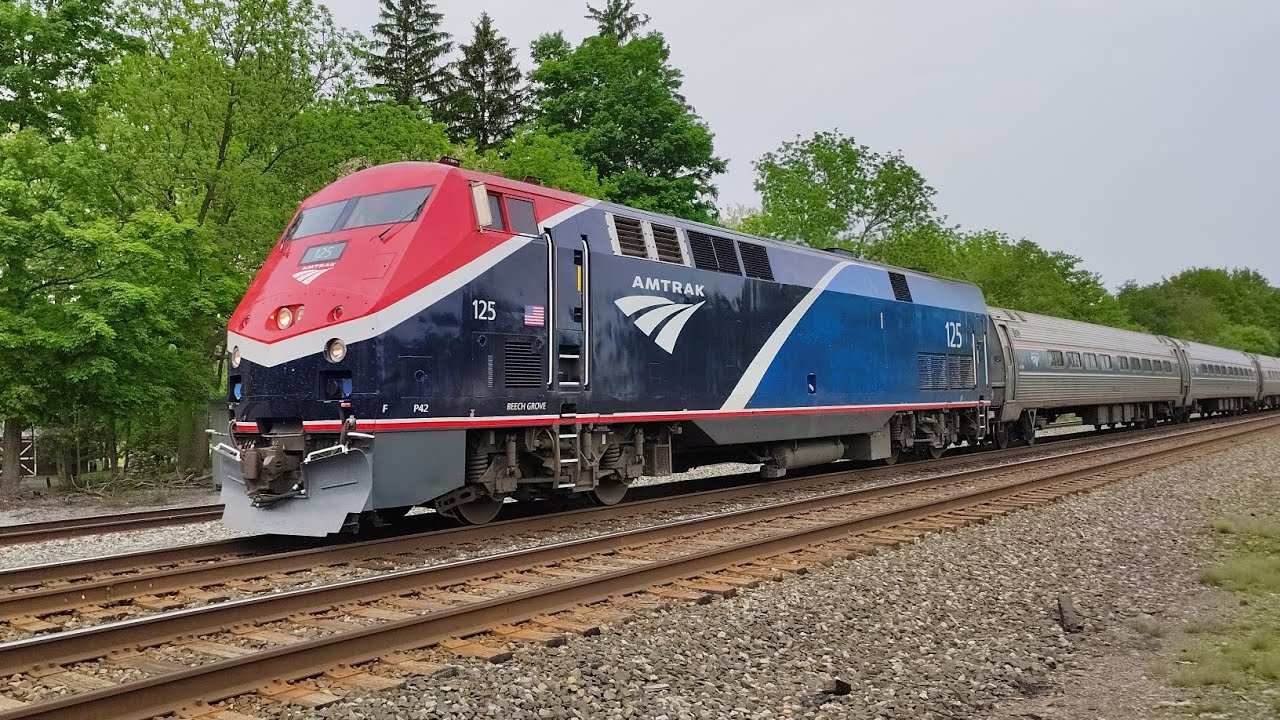 Amtrak 63 with a nice horn salute - YouTube