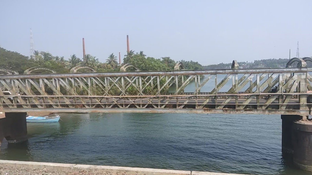 ഫറോക്ക് പഴയ പാലം I FEROKE OLD BRIDGE - YouTube