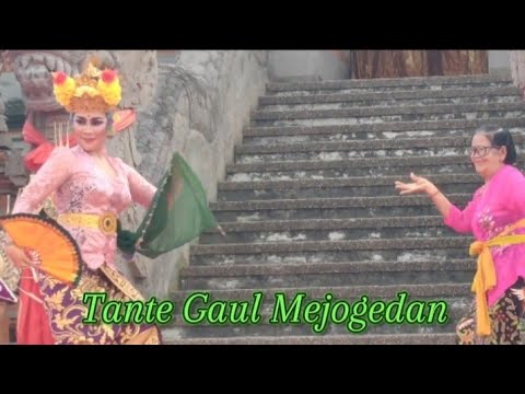 Tante Gaul Mejogedan Di PKB Atsenter 2024