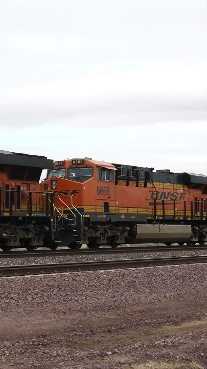 BNSF 6508 WB Z-TRAIN 12-29-2022 - YouTube