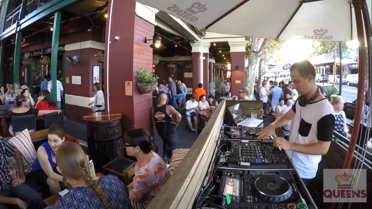 Sunday Afternoon Timelapse at The Queens Hotel, Perth - YouTube
