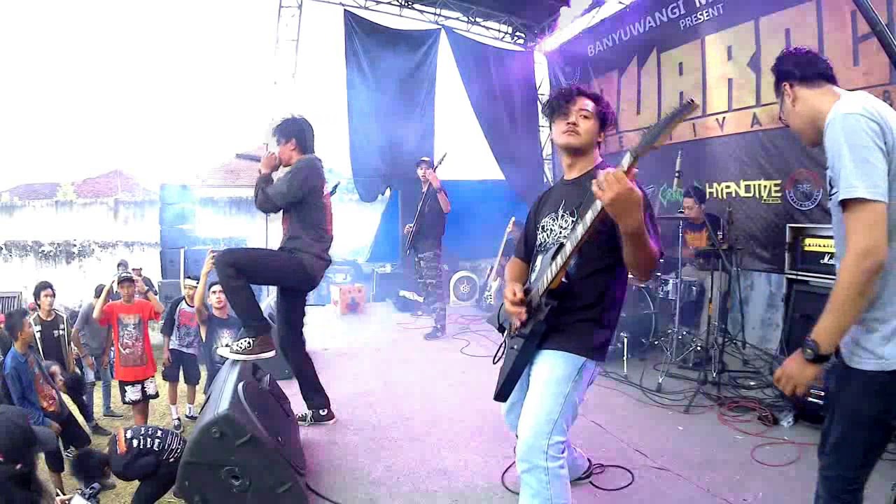 Incremation - The Center Side Of Validity (Live Video) - YouTube