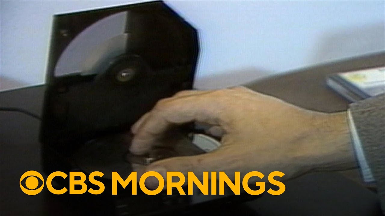 "Mornings Memory": The compact disc's rise in the 80s - YouTube