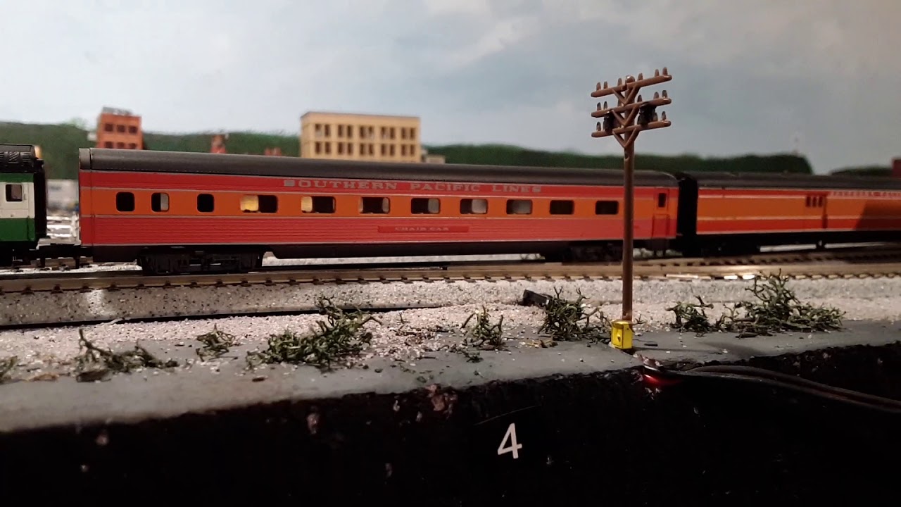 N Scale Daylight 4449 Excursion-Putting it together in SE Portland ...