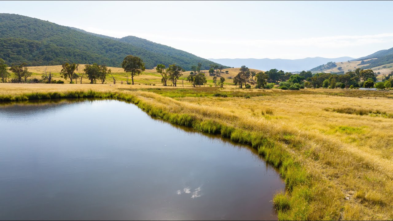 "Spring Views", 710 Dederang Road, Glen Creek - YouTube