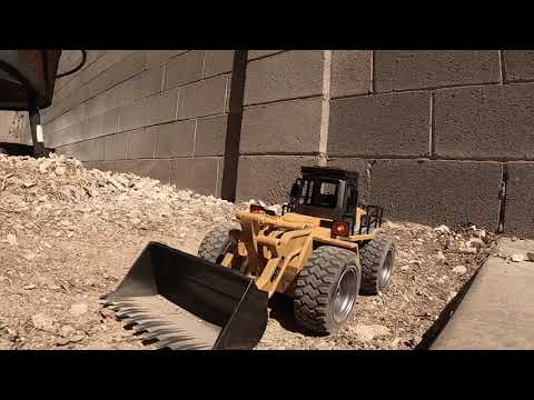 $40 Construction RC 1:18 Loader from Amazon