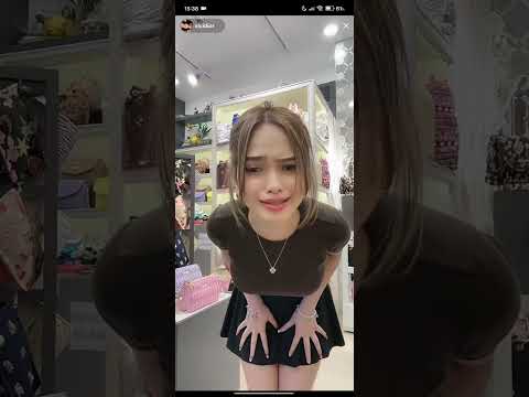 vicidior jualan, baju nya ketat bangett