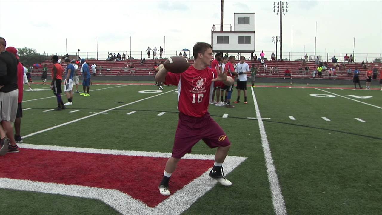 10R Ben Meade QB VA 2017 - YouTube