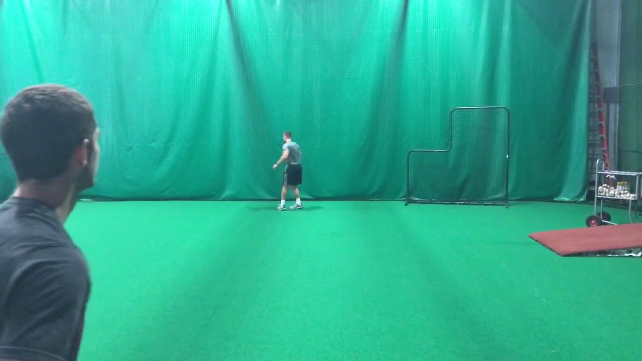 Turn-Around Toss - YouTube