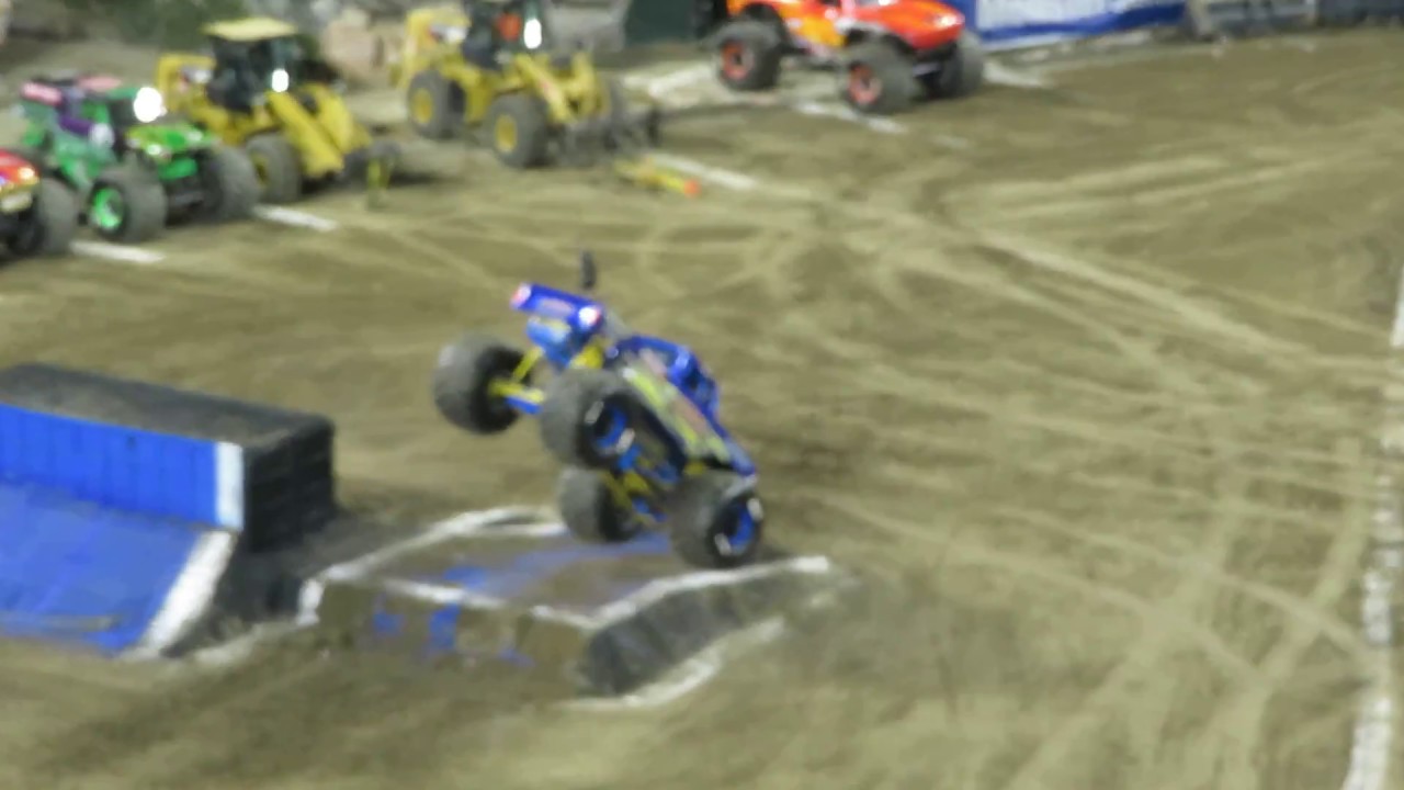 Monster Jam Obsessed 2 Wheel Competition Anaheim - YouTube