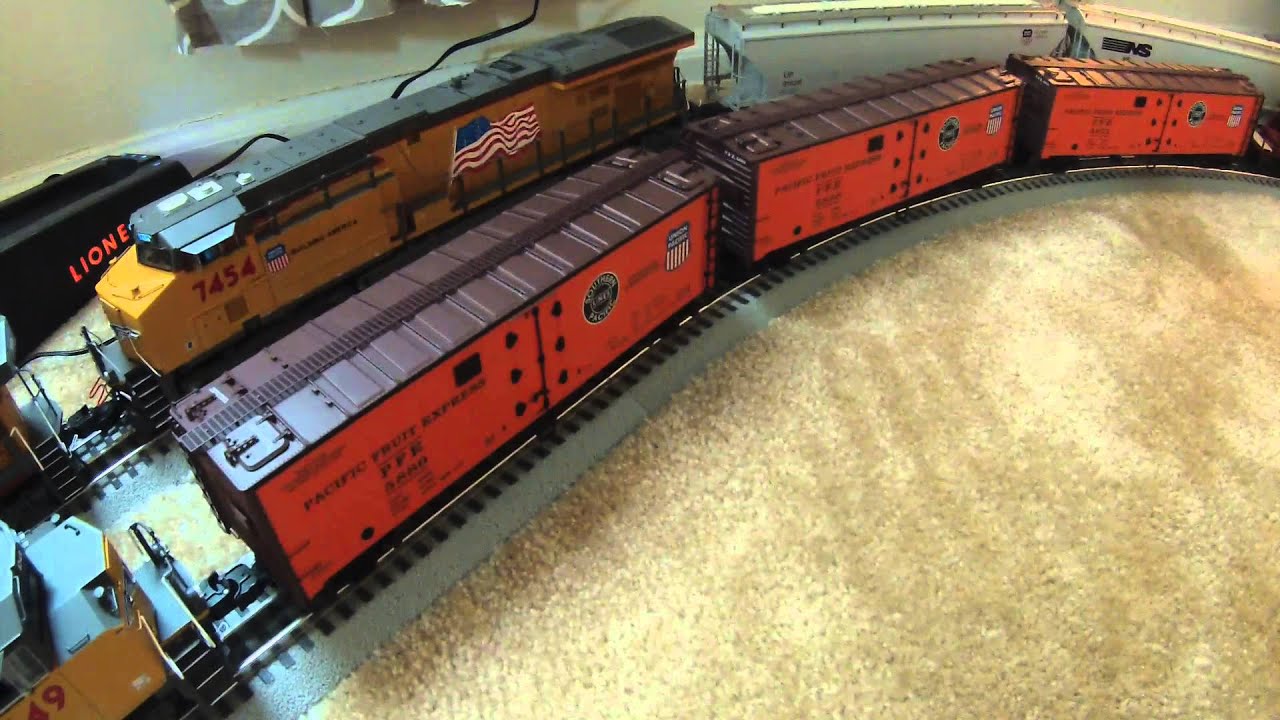 Lionel Vision Line Pacific Fruit Express Reefer Cars w/ Freight Sounds ...