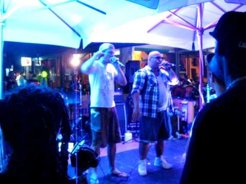 SPUMONE & PROSA LIVE POETTO @LE DUE TORRI (BURN YOU LIKE FIRE) - YouTube