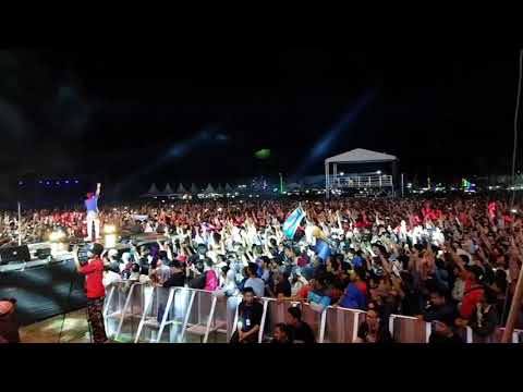 KONSER RADJA ME(YAKIN)KAN PENONTON DENGAN KERINDUAN AKSI PANGGUNGNYA