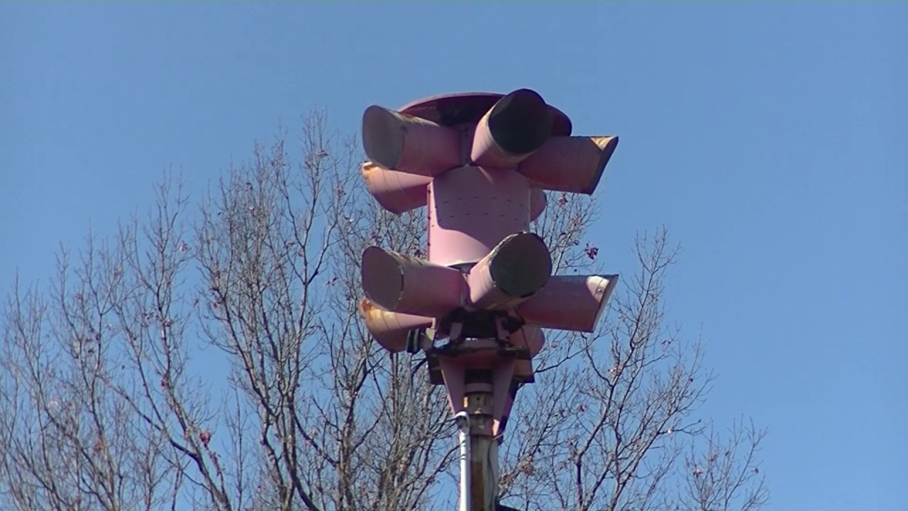 Sentry 40V2T Siren Test, Litchfield, OH 3/4/17 - YouTube