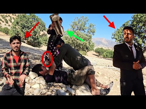  Intense Fight Between Reza and Mohammad; Roghieh Supports Mohammad and Kicks Reza Out of the House😱