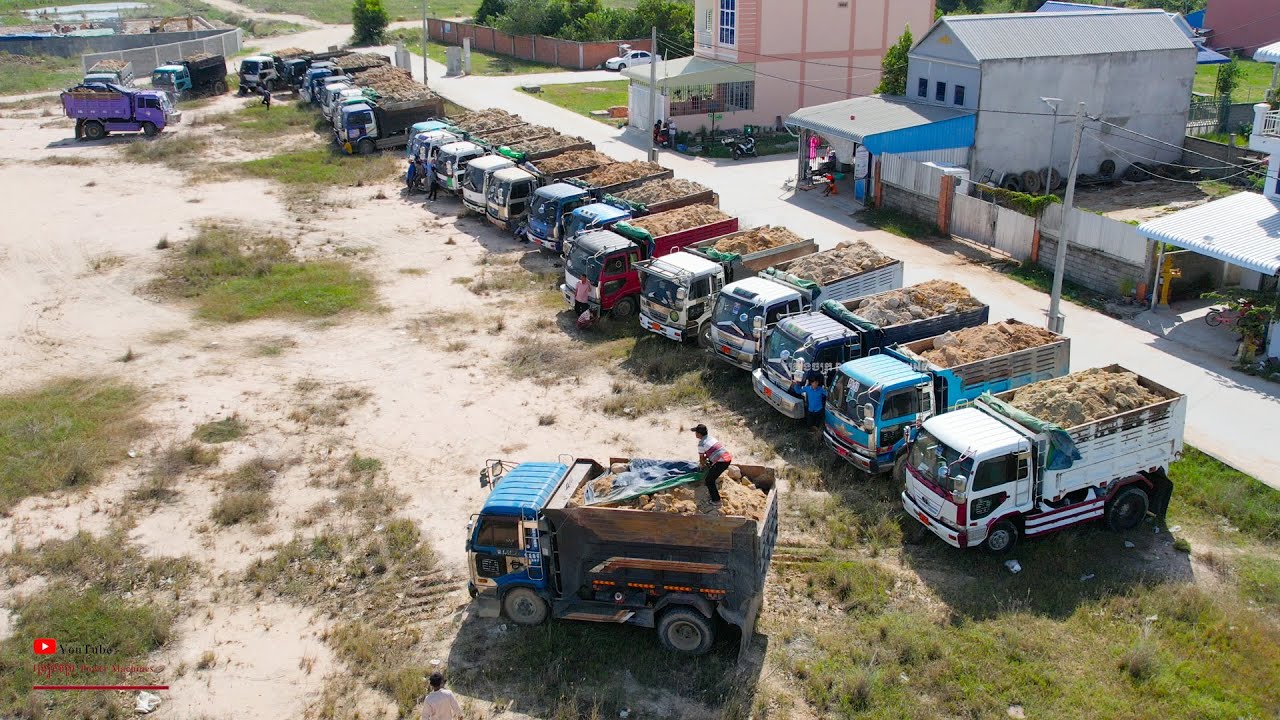 Incredible Dump Trucks Team Showing Jobs On Big Size In New Project ...