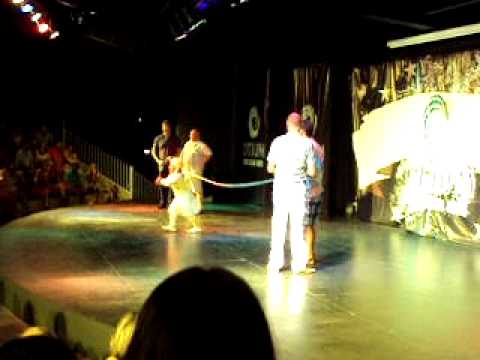 DWARF BALLET DANCER - YouTube