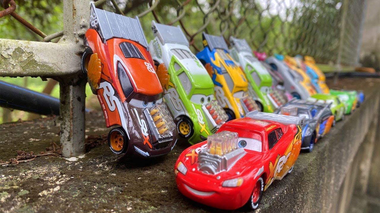 Looking For Lightning McQueen,Natalie Certain,Sally Carrera,Holley ...