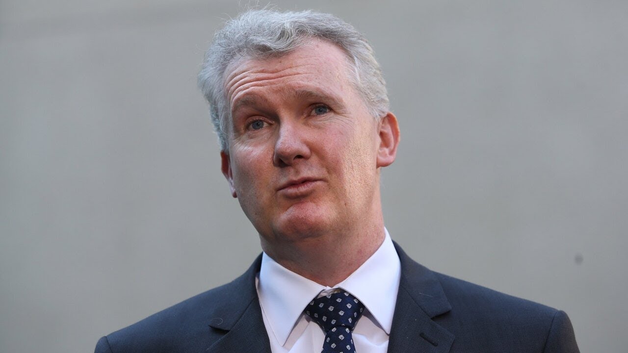 Tony Burke breaks down details of new industrial relations bill - YouTube