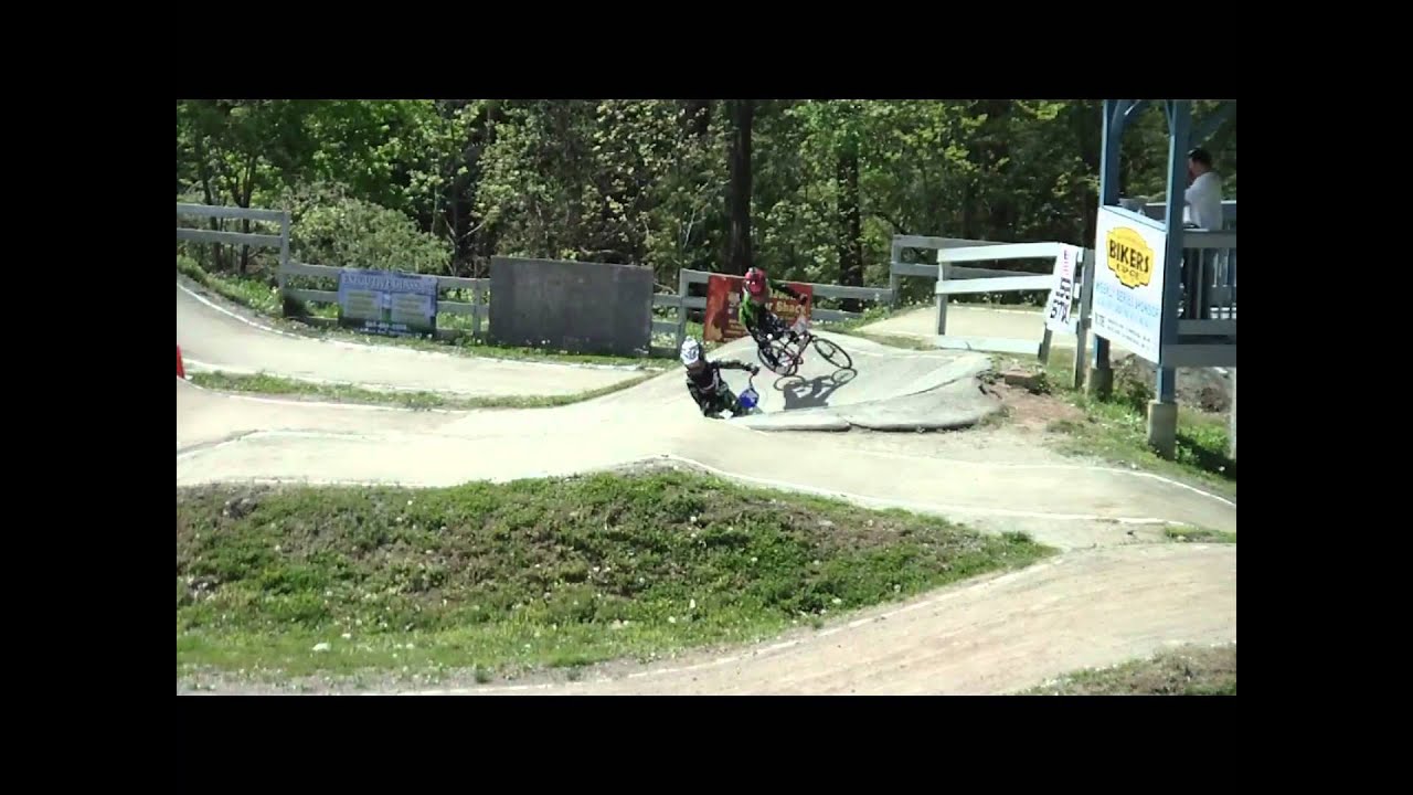 Foothills BMX opening day 2012 2 - YouTube