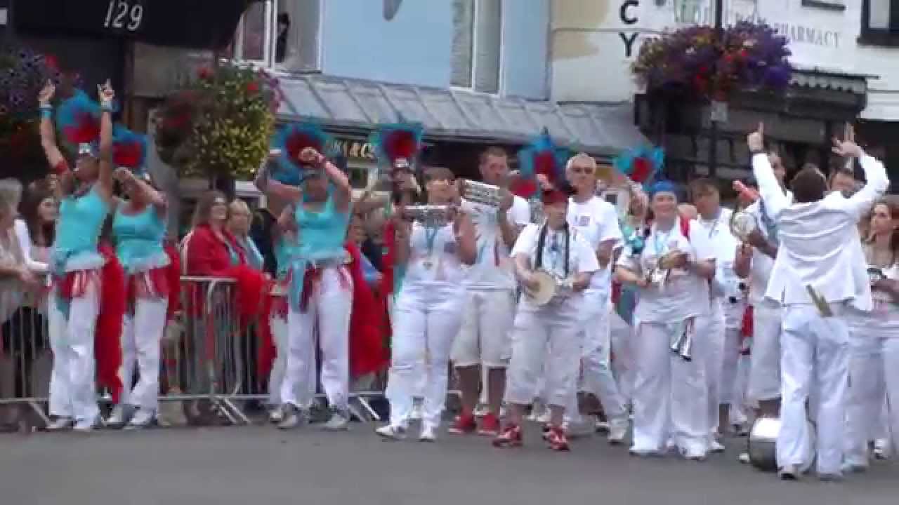 Suffolk School of Samba - Aldeburgh Carnival - 2015 - YouTube