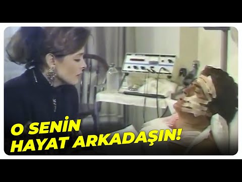 Halil, Başkasının Adını Sayıklıyor! | Biz Bir Aileyiz - Cüneyt Arkın Serpil Çakmaklı Eski Türk Filmi