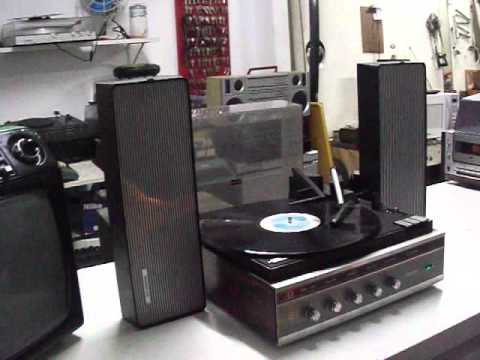 vitrola philips mod 547 de 1972 - YouTube