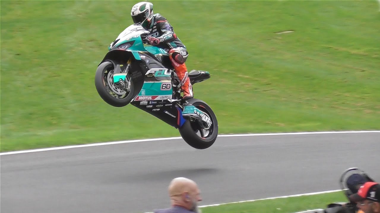 Cadwell Park Crashes & Highlights, British Superbikes (BSB), 26/8/23 ...