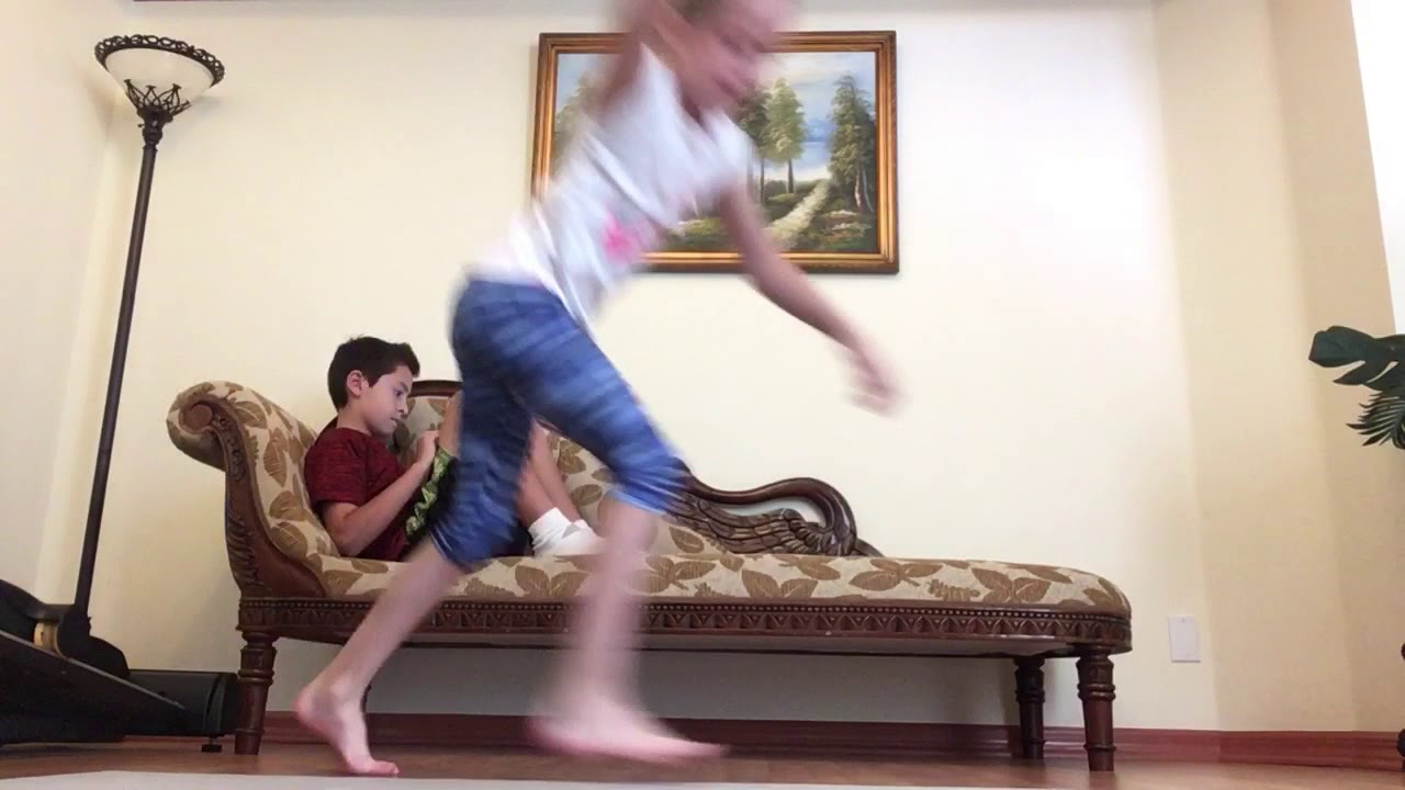 Showing you my gymnastics skills - YouTube