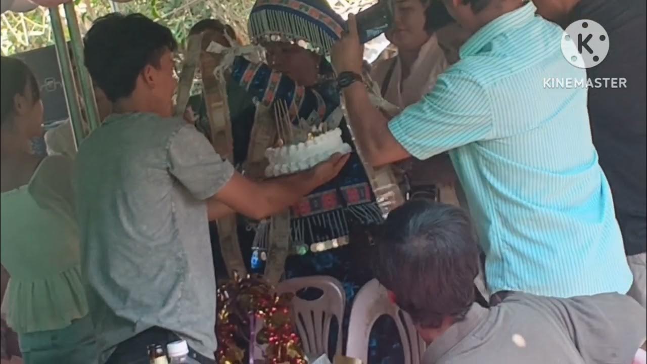 hnub no mu koom plig rau ib tug phauj os - YouTube