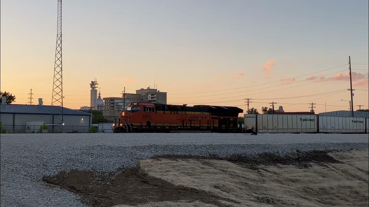 BNSF 3931 South in Springfield, Illinois 9/20/22 - YouTube