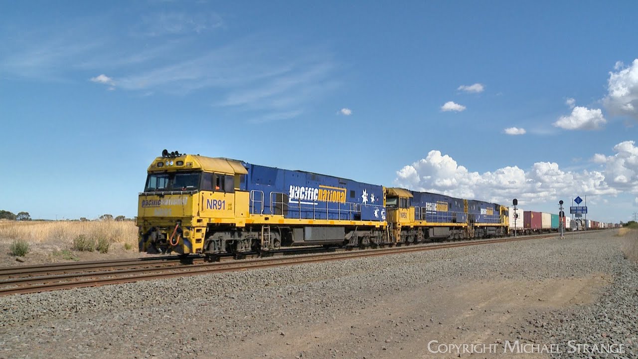 7AM5 Pacific National Container Train With NR91 NR50 NR5 (17/3/2024 ...