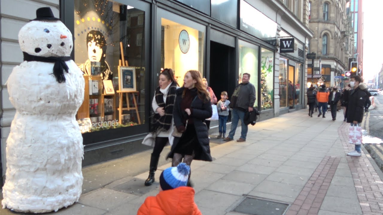 Top Funniest Reactions of Snowman Prank In England: Compilation 2021 ...